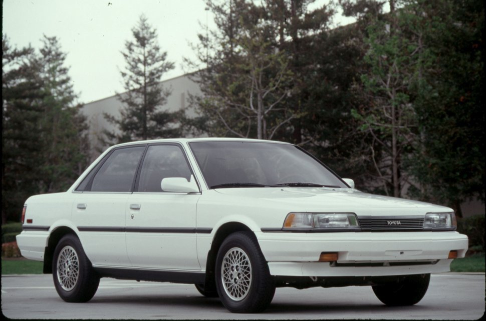 Toyota Camry II (V20) 2.0 Turbo-D (86 Hp)